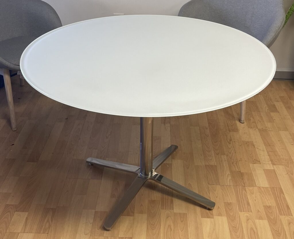 Steelcase, White-Gloss Round Table, Chrome Stand - Solutions Office ...